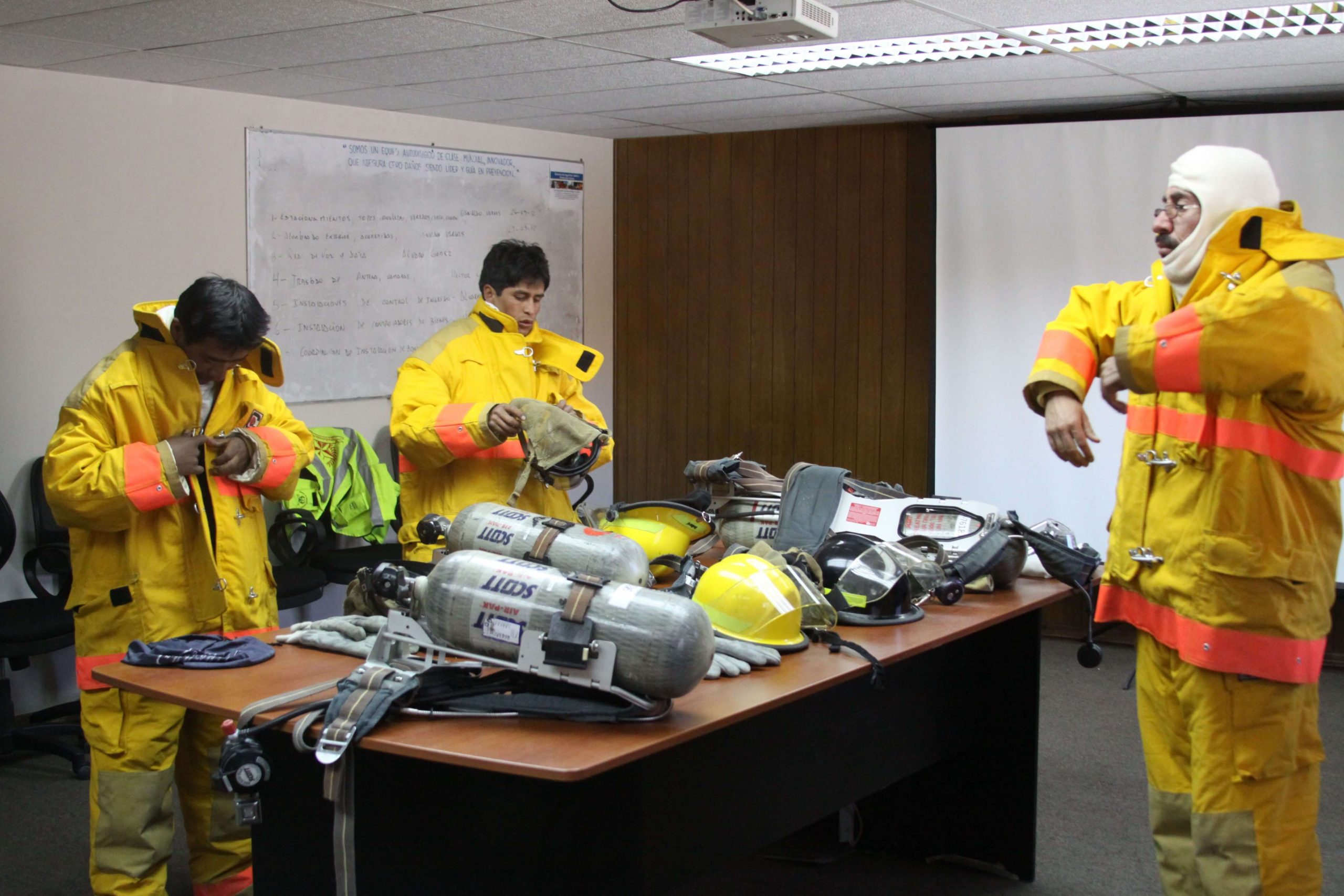 Capacitación & Entrenamiento – Haz Mat One